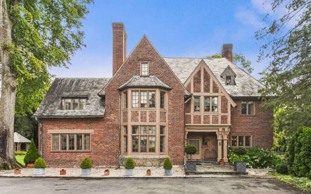 The Houses of Tudor - Main Street Magazine